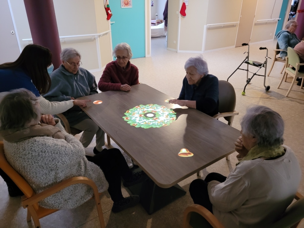 Atelier avec la Tovertafel - Résidence l’Accueil